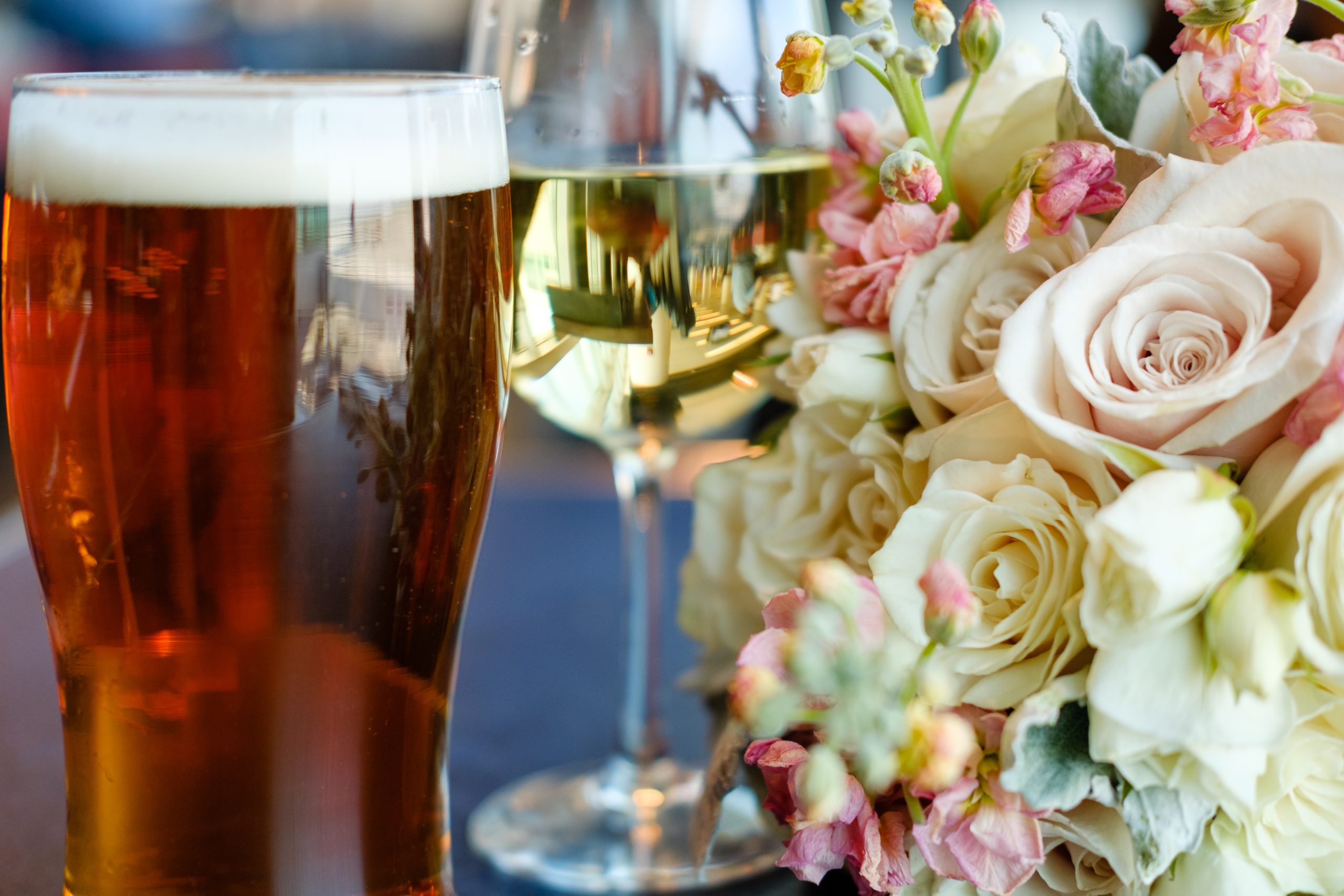 How to serve keg beer at wedding | Beachweddingtips.com